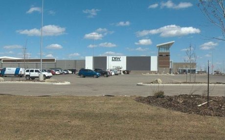 How to get to the outlet mall near the Edmonton International | elink